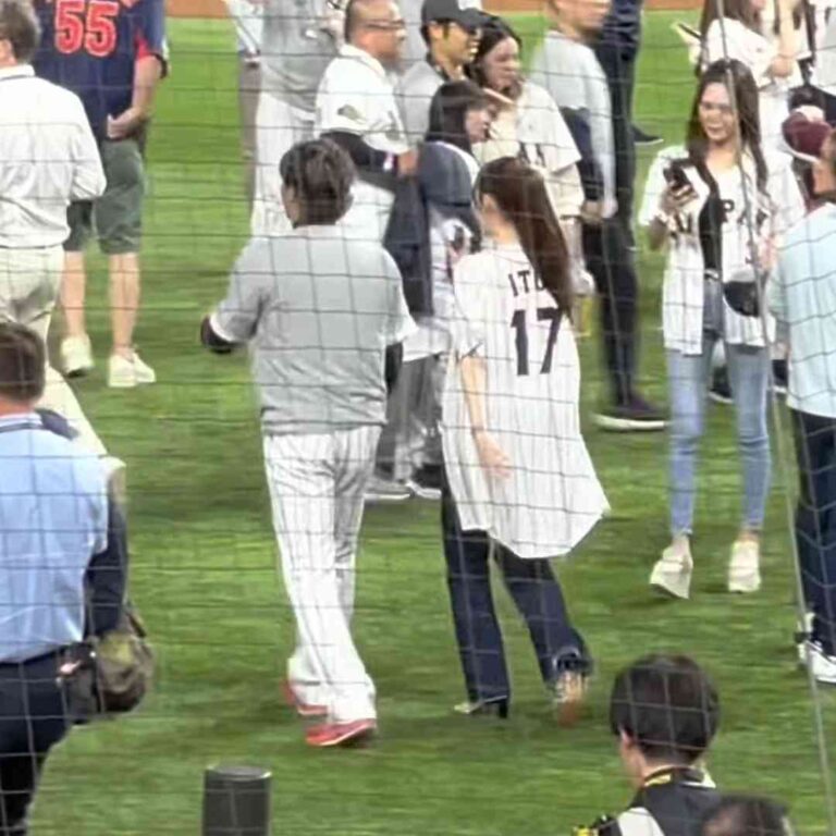 伊藤大海の彼女がヒールでWBCグラウンドを闊歩！インフルエンサーのモカなの？ | Brilliant eggs